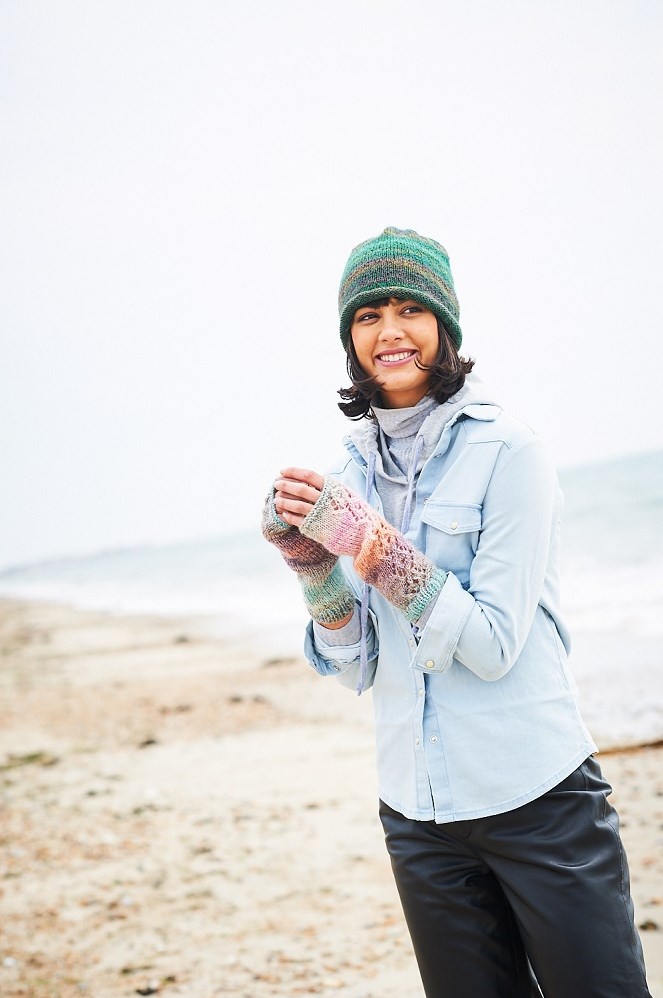 Knitting Pattern Stylecraft Charm No. 9883 Accessories - Yarnplaza.com