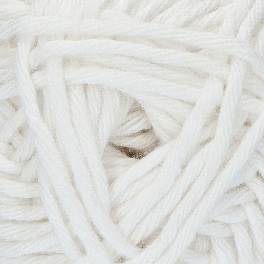 Yarn and Colors Epic 001 White | Yarnplaza.com
