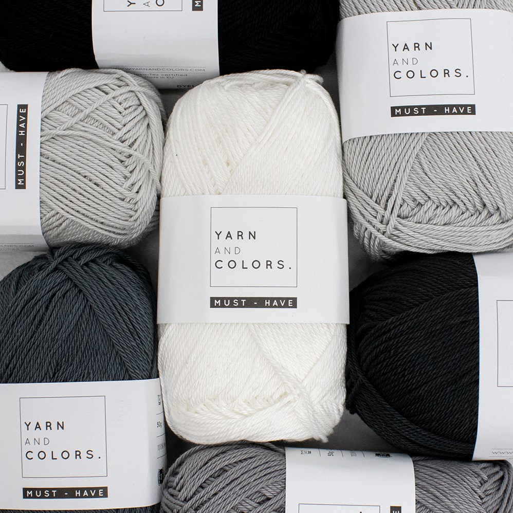Yarn and Colors Must-have 001 White | Yarnplaza.com