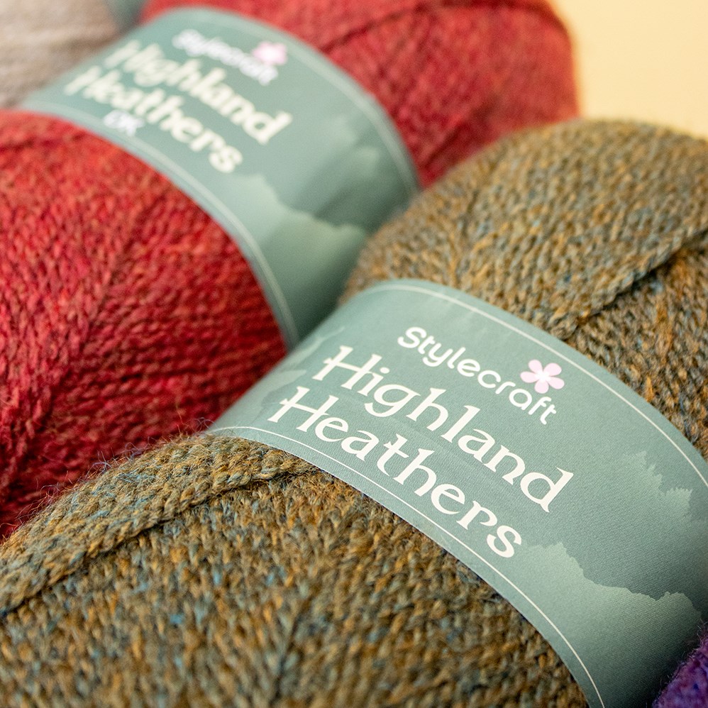 Stylecraft Highland Heathers DK 3745 Wild Salmon | Yarnplaza.com