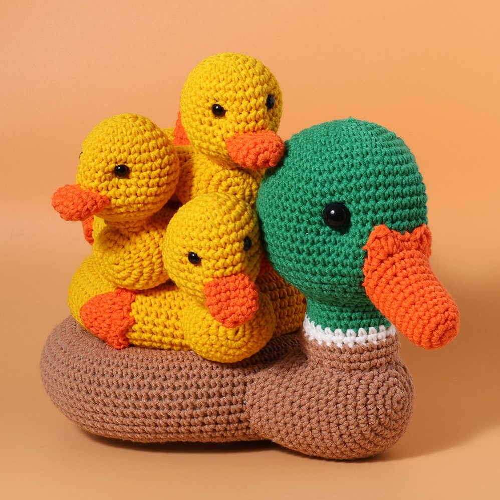 YarnZoo Duck Stacking Tower Crochet Kit | Yarnplaza