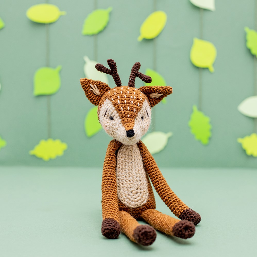 Crochet Pattern Yarn and Colors Donna Deer - Yarnplaza.com